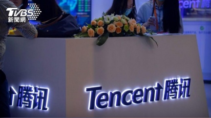 i-dle再來台灣！簽售會熱情中文打招呼 舒華「穿里長伯背心」超台現身│TVBS新聞網