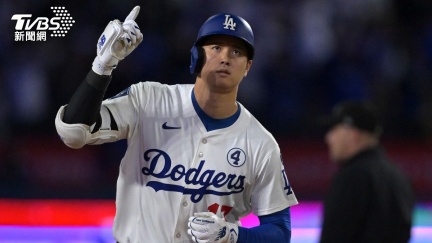 MLB／鄧愷威首登大聯盟先發！3.1局失5分 挨轟三分砲│TVBS新聞網