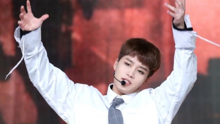 THE BOYZ周鶴年撇買春！ 韓網報警檢舉他：徹查演藝圈性交易│TVBS新聞網