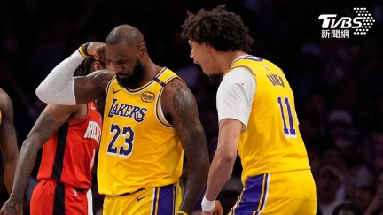 NBA傳奇球星「甜瓜」來台VIP低調通關 任潮流文化大使│TVBS新聞網