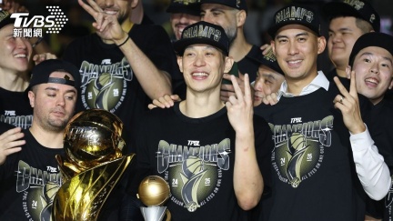 TPBL／新北國王奪冠！王道銀聯名卡回饋加碼2%、再抽林書豪球衣│TVBS新聞網