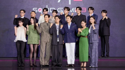 預熱《全知讀者視角》！NANA薄紗辣露長腿 「全知玩家」就是他│TVBS新聞網