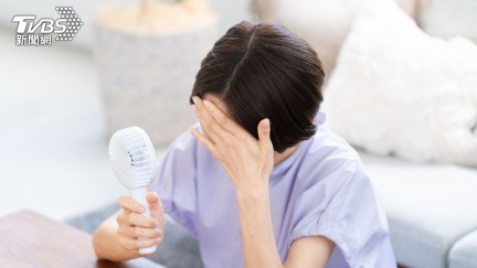 台灣人妻沉迷ChatGPT「一天800則對話」 專家警：掉入AI成癮陷阱│TVBS新聞網