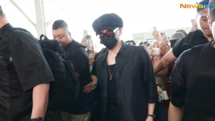 跟YG續約就差簽字！GD換公司「只拿5成簽約金」 4事惹粉絲抗議│TVBS新聞網