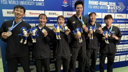 小心3600飛了！等紅燈1疏失秒收罰單 駕駛驚呼：真不知│TVBS新聞網