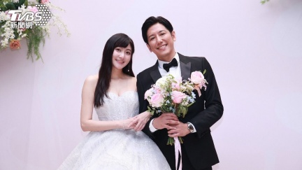 55歲拉丁舞教練意外爆紅 身高191公分和優雅站姿成世運男神│TVBS新聞網