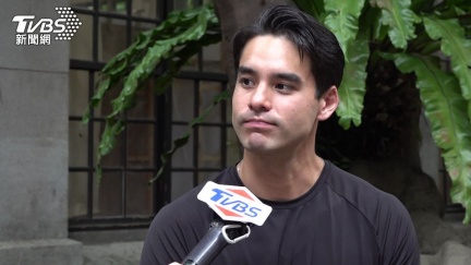 趙露思遭經紀公司「鎖在飯店驅魔」 病情惡化半癱慘賠845萬│TVBS新聞網