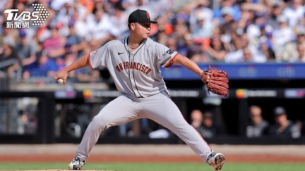 鄧愷威MLB首勝！台相隔2163天「勝投」 曾豪駒大讚│TVBS新聞網