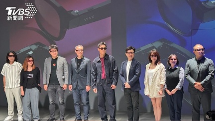 Meta新款智慧眼鏡登場 祖克柏展示即時翻譯、AI助理功能│TVBS新聞網