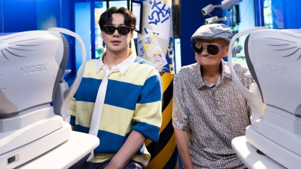 Ozone奪三冠王超狂！佳辰「突破尺度」拍寫真 文廷拚做伏地挺身│TVBS新聞網