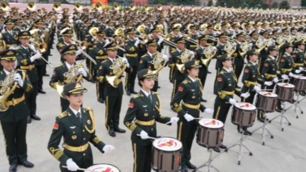 「陸戰王」99A坦克將登北京閱兵 專家：難打美售台M1A2│TVBS新聞網