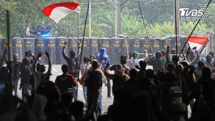 印尼暴動富豪議員豪宅被闖 「2100萬限量版」RM名錶也掰了│TVBS新聞網