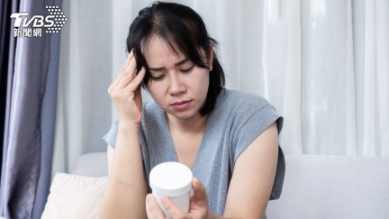 醫美出包！泰女打玻尿酸「臉腫2年」 指控疑假醫師操刀│TVBS新聞網