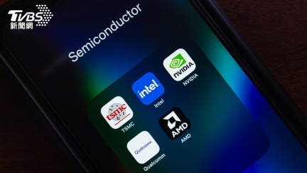 美國撤銷台積電南京廠晶片製造豁免 台積電ADR開盤跌1.5%│TVBS新聞網
