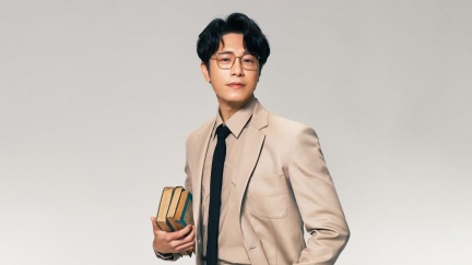 舒華現蹤信義區街頭！千人搶看盛況曝 再接ACON主持│TVBS新聞網