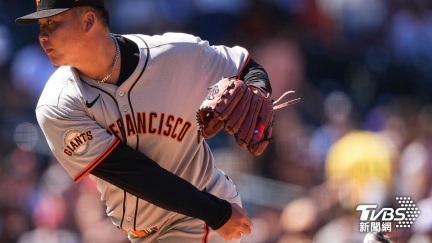 MLB／左右都能炸！水手重砲敲第52轟 悄逼近高懸64年紀錄│TVBS新聞網