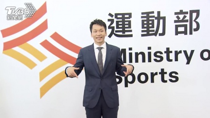 以身作則！李洋上任Day2「跑5km」網笑：門檻太高│TVBS新聞網