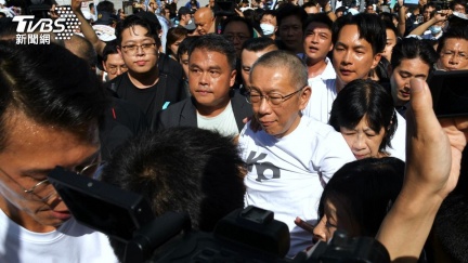 NBA傳奇球星「甜瓜」來台VIP低調通關 任潮流文化大使│TVBS新聞網