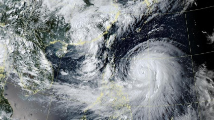 67歲梁家輝又當外公！混血外孫「小王子」萌照洗版IG│TVBS新聞網