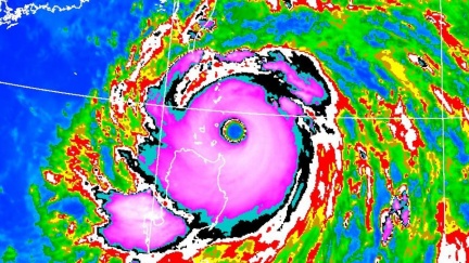 Major typhoon brings heavy rainfall to southern Taiwan│TVBS新聞網