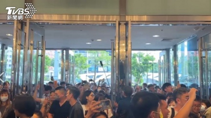 金髮Yuki「低沉男聲」畫面外流！YTR轟爆：這樣騙啥心態│TVBS新聞網