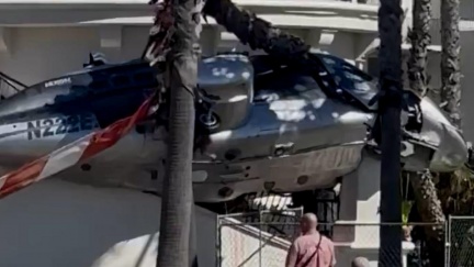 UPS貨機墜機增至12死 尋獲黑盒、州長嘆幸好沒撞上福特工廠│TVBS新聞網