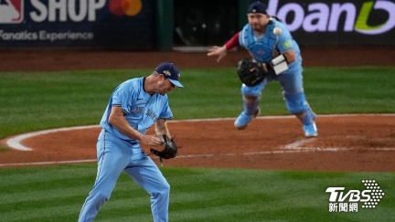 MLB季後賽／藍鳥投打俱佳退水手 兩隊明G7爭奪世界大賽門票│TVBS新聞網