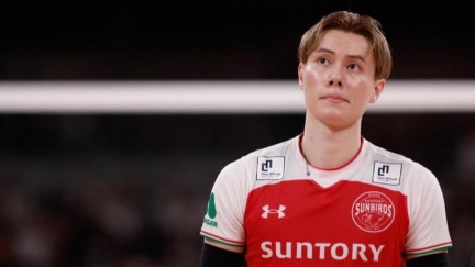 007座駕變掀蓋車！1400萬奧斯頓馬丁撞車 駕駛棄車落跑│TVBS新聞網