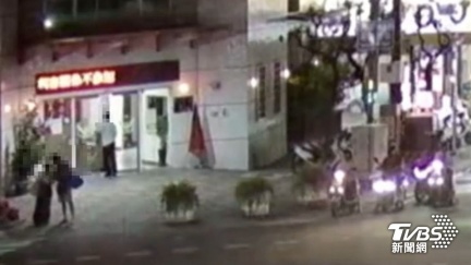 鐵盤「有乾血跡」遭控環境髒亂 診所醫生怒：夠乾淨了│TVBS新聞網