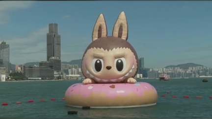 泡泡瑪特憑「醜萌IP」上半年收630億 抽隱藏版比買萬元精品包還高興│TVBS新聞網