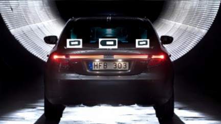 鴻海要當台灣特斯拉？Model B傳以自有品牌「Foxtron Bria」上市│TVBS新聞網