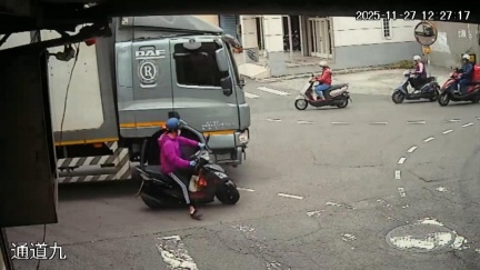 冬季風暴掃美中西部！ 芝加哥積雪近30cm 恐現冰雹、龍捲風│TVBS新聞網