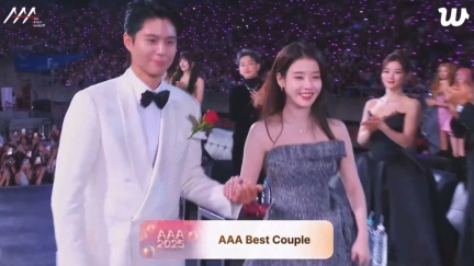 AAA典禮高潮！舒華奪獎高喊「我是誰」 5萬人沸騰尖叫回應│TVBS新聞網