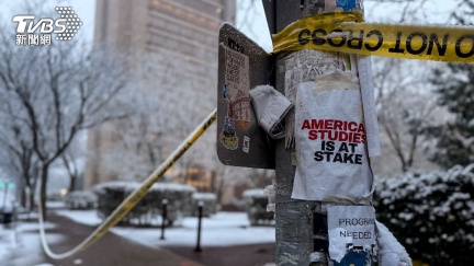 快訊／曼谷鐵路起重機砸翻行進火車 至少22死55傷│TVBS新聞網