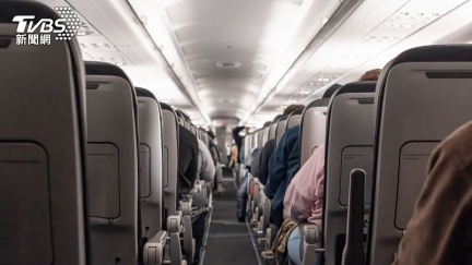 西班牙高鐵對撞39死！時速200公里猛撞 倖存者淚：看著他們死去│TVBS新聞網