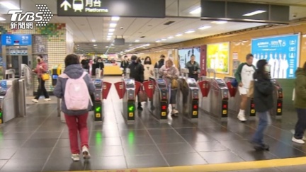 控警丟「醉男」上計程車！運將拒載：他打我或吐了..再報警？│TVBS新聞網