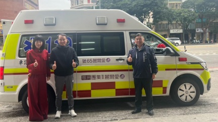 一家三口12年跌倒數百次！他詐保2800萬擁260條金條、7套房│TVBS新聞網