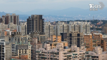 AI固料潮！玻纖布也爆缺貨荒 南亞帶量強攻漲停鎖69.7元│TVBS新聞網