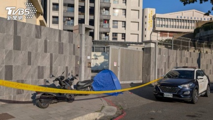 泰國高鐵施工起重機砸中列車 出軌起火釀22死80傷│TVBS新聞網