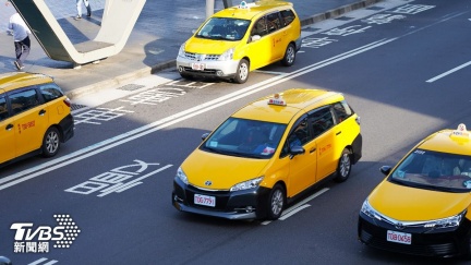 路易莎讀書嫌太吵！學生嗆「小聲點」 她一句話引爆：你先加油吧│TVBS新聞網