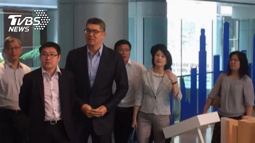 下巴好尖！ 連勝文拍照「忌口」激瘦20kg│TVBS新聞網