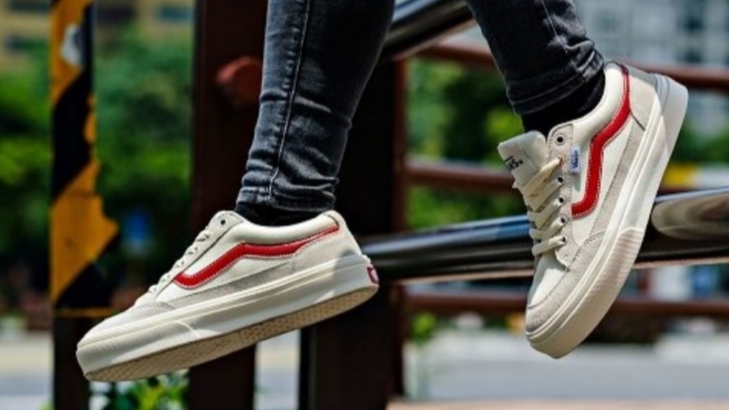 年度「最熱賣」球鞋排行榜TOP8！經典基本款超百搭│TVBS新聞網