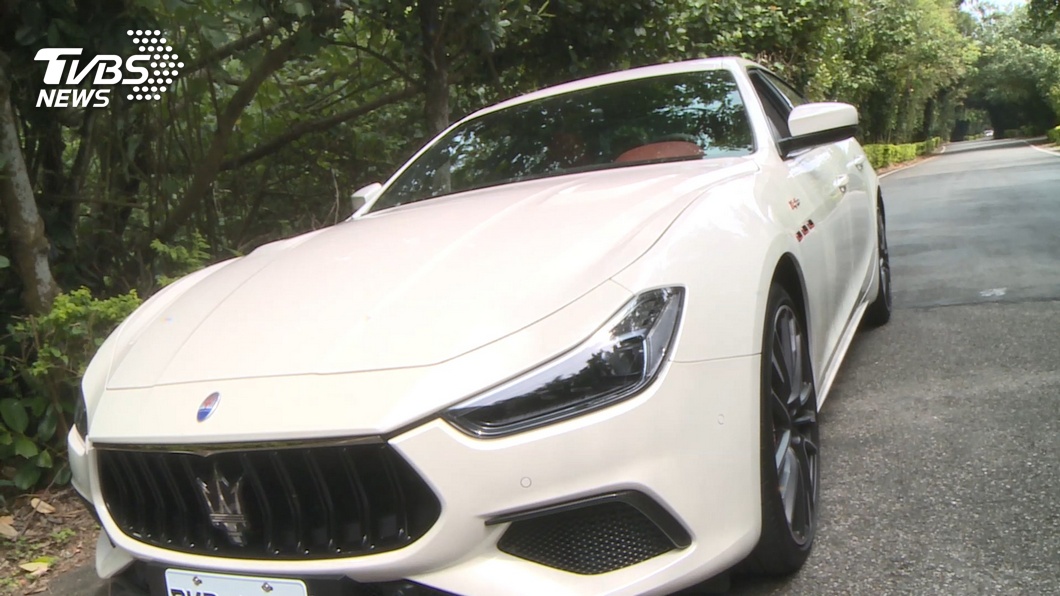 TVBS試駕「Maserati」SUVs！ V8法拉利引擎魅力何在│TVBS新聞網