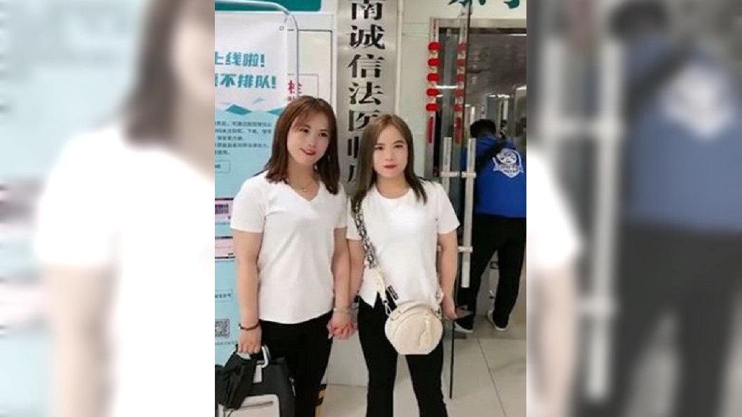 分開30年！抖音驚見「複製人」 女驗DNA找到雙胞胎姊妹│虎牙│TVBS新聞網