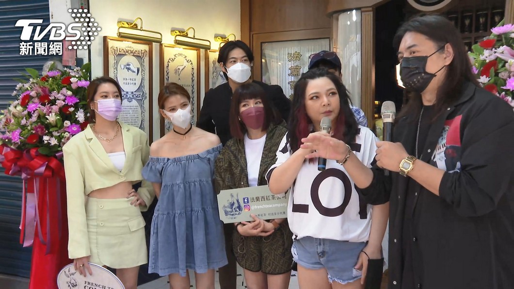 製作人B2飲料店開幕 藝人站台、主攻紅茶│TVBS新聞網