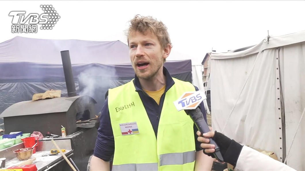 波蘭邊境送暖 TVBS直擊志工贈熱湯、披薩│TVBS新聞網