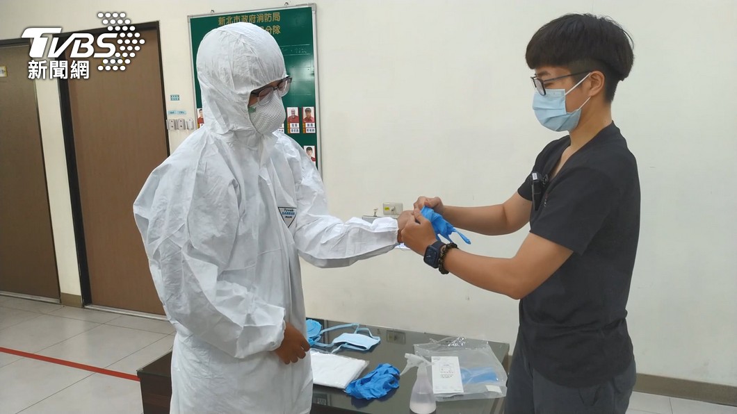 長照確診12人「東西還沒收」 救護車「空等2hr」│TVBS新聞網