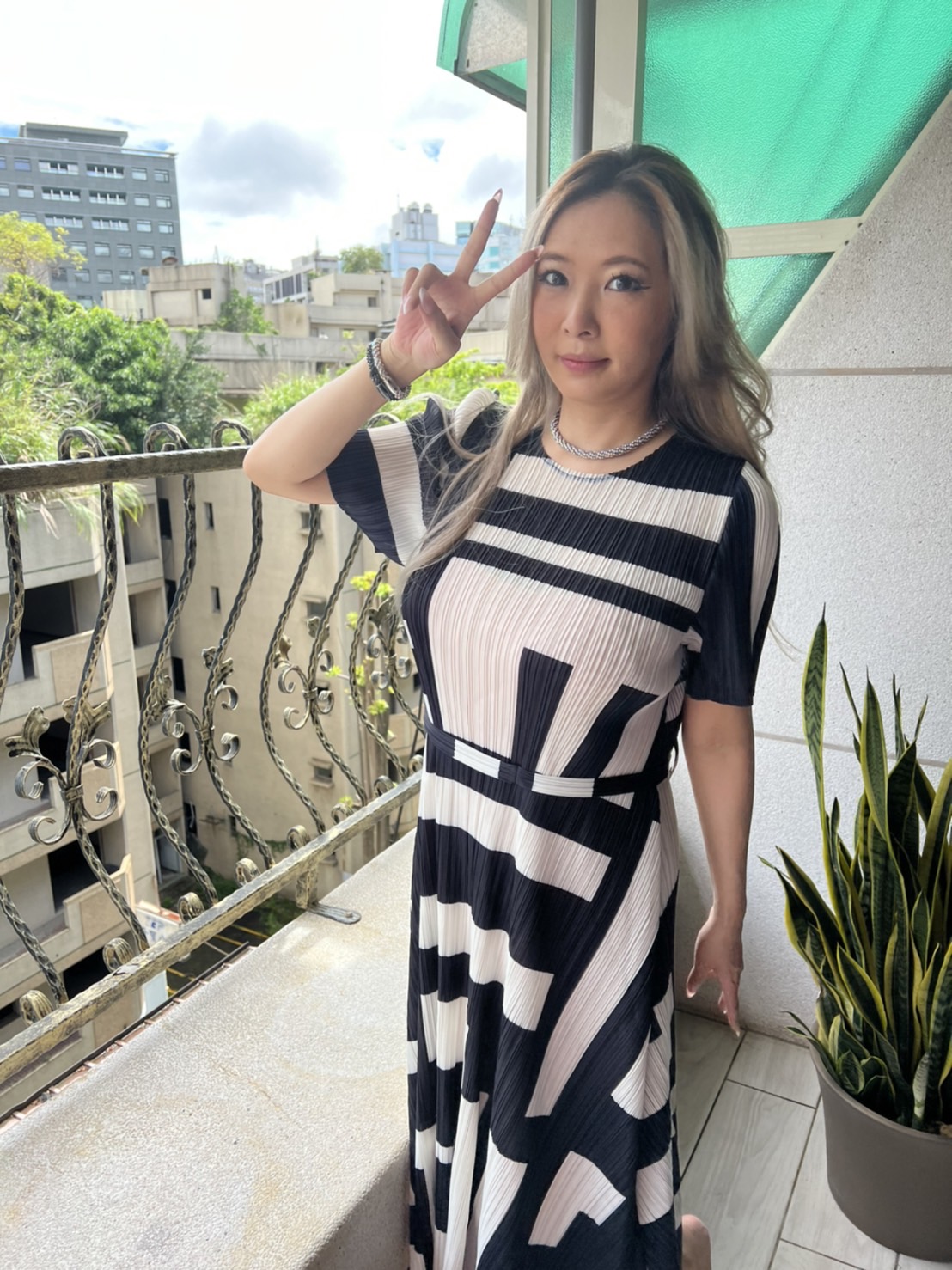 恭喜！Makiyo懷男胎4個月 閃嫁交往半年醫美業男友│TVBS新聞網