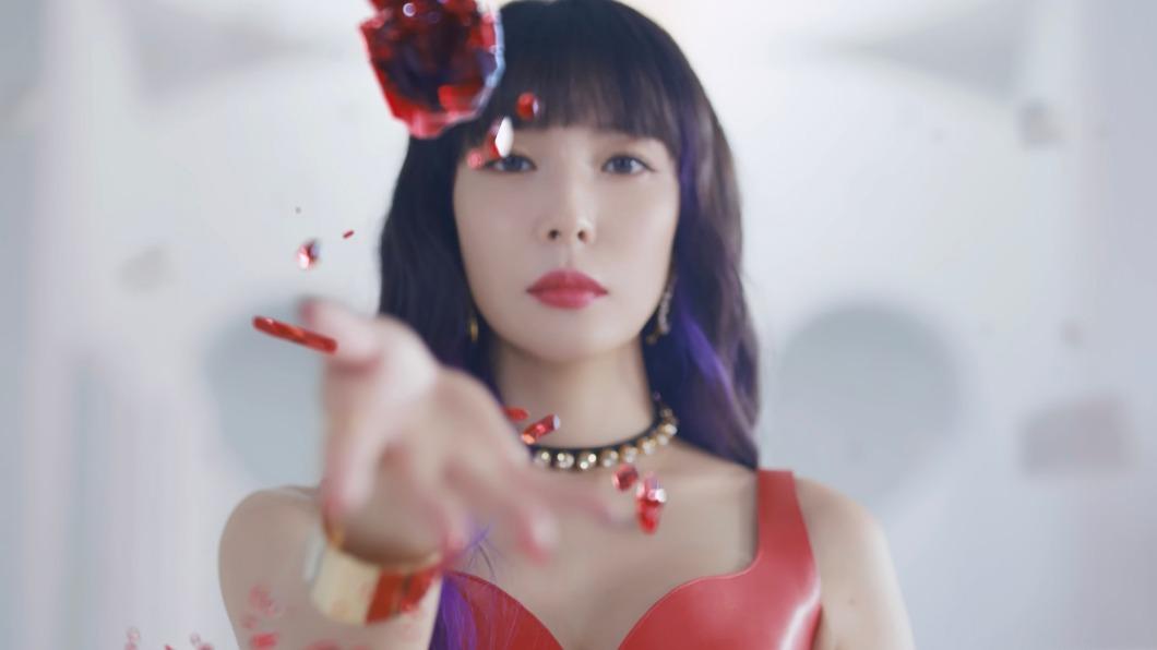 劉雨昕合體BoA拍MV 竟「至今沒碰過面」│TVBS新聞網