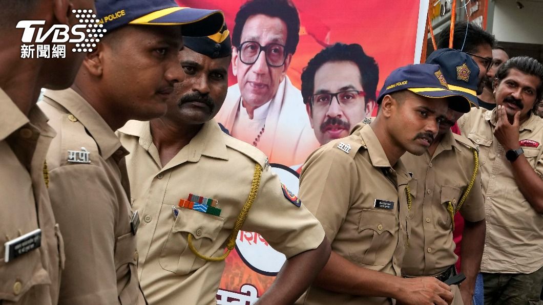 日薪188元聘臨演扮警察 印度黑幫設「山寨警局」誆騙數百人│TVBS新聞網